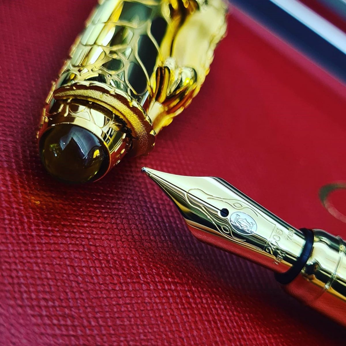 Cartier - Point Plume®