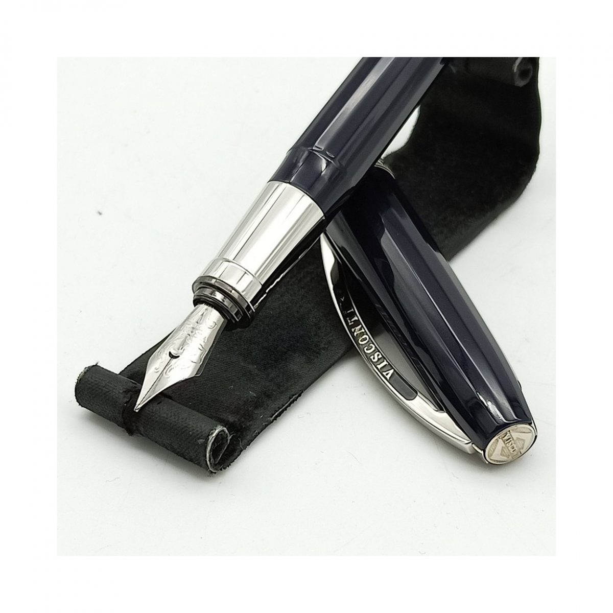 Michel Angelo black - Point Plume®